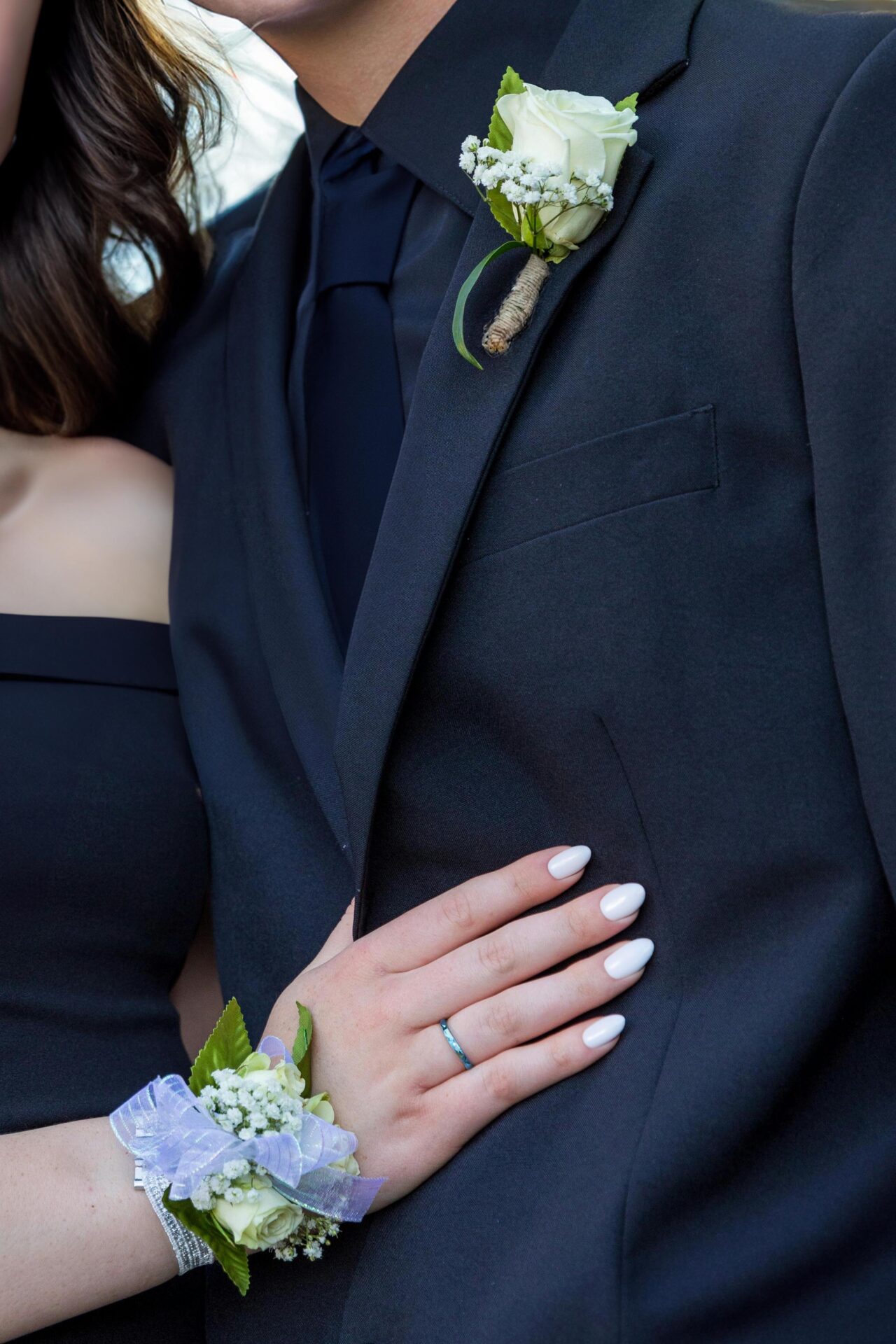 Prom Flowers - Corsages, Boutonnieres & Homecoming Bouquets